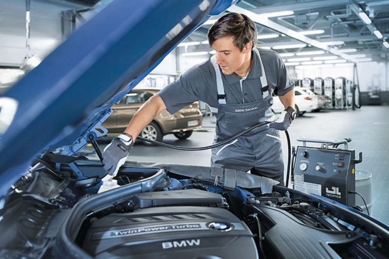 BMW servis Radulovic- Vaš BMW partner - Beograd, Novi Sad.